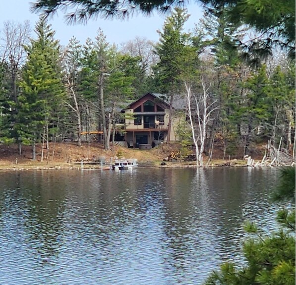 Webster Wisconsin Lakehome in the Pine Trees – Avis, offres et photos ...