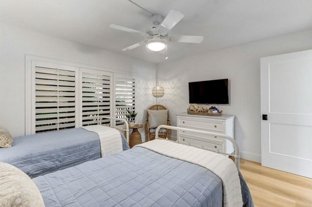 Oceanfront Luxury Retreat/Newly Remodeled/Steps to Sand & Surf - Amelia ...