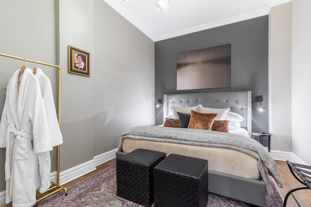 Gorgeous 3br River North Condo - Free Parking - River North - Chicago