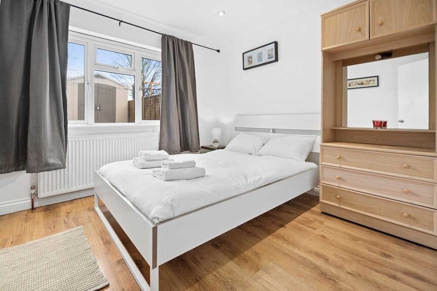 1 Bedroom 2 Min New Southgate / Arnos Grove London - London