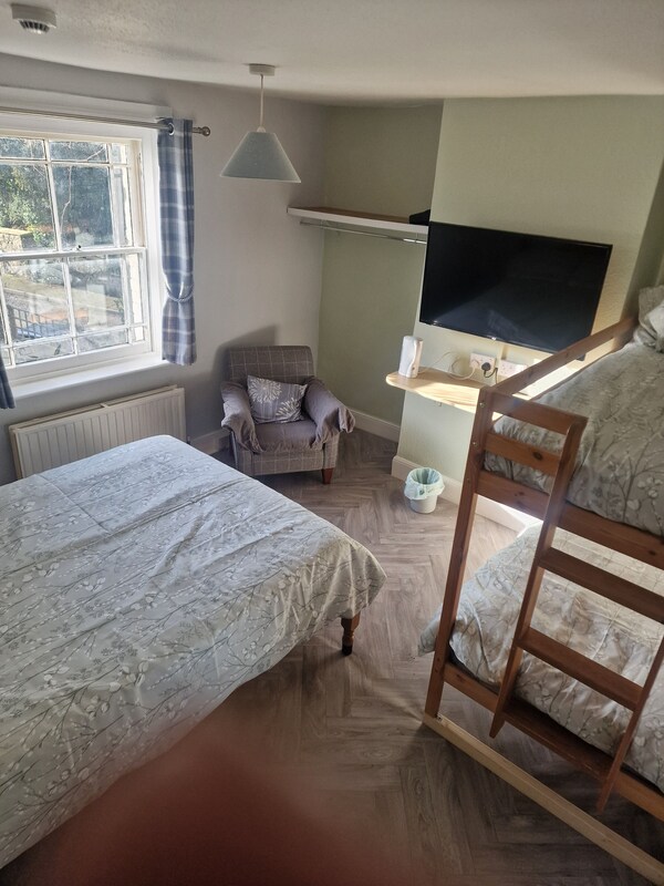 The Village Inn - Wiltshire