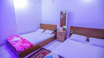 Quarto Duplo Familiar | Secretária, secretária adequada para computadores portáteis