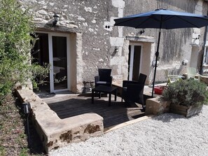 Quarto casal superior, suíte, vista para o jardim (Lys) | Terraço/pátio