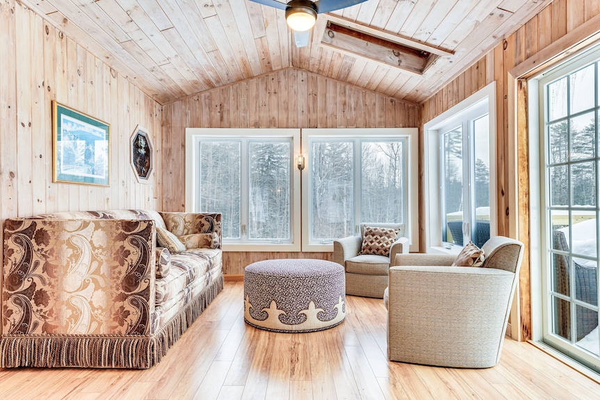 Gore Mountain Retreat: Deck & Game Room - Adirondack Mountains
