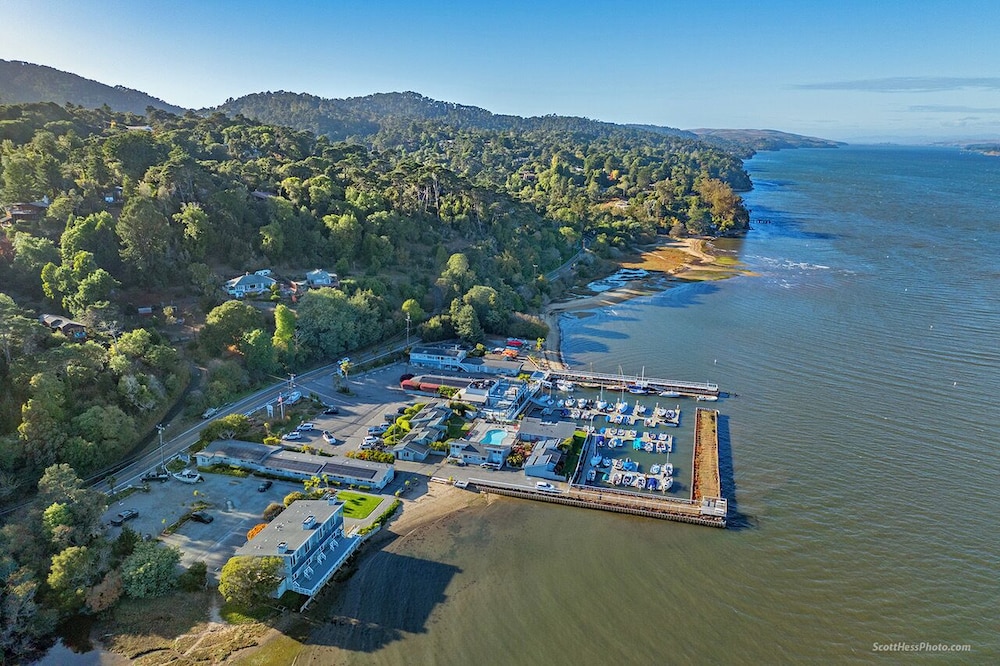 Tomales Bay Resort And Marina - Point Reyes Station, CA