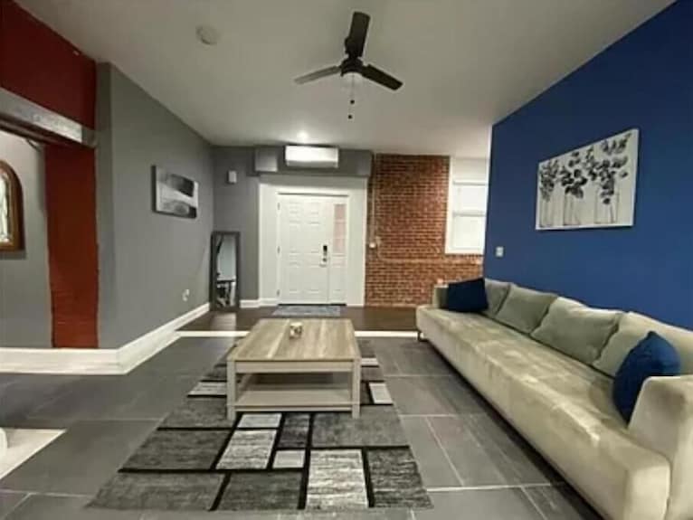 Chic And Cozy 2-bedroom Retreat - Allentown, PA