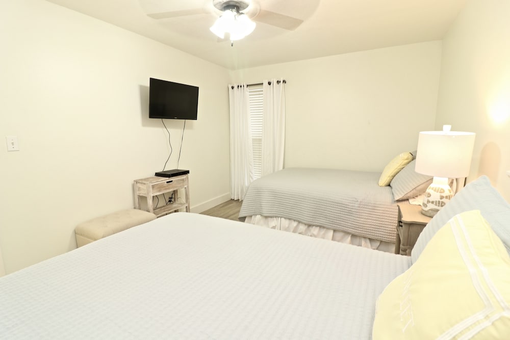 Regatta 302B | BEACH FRONT - Gulf Shores | Vrbo