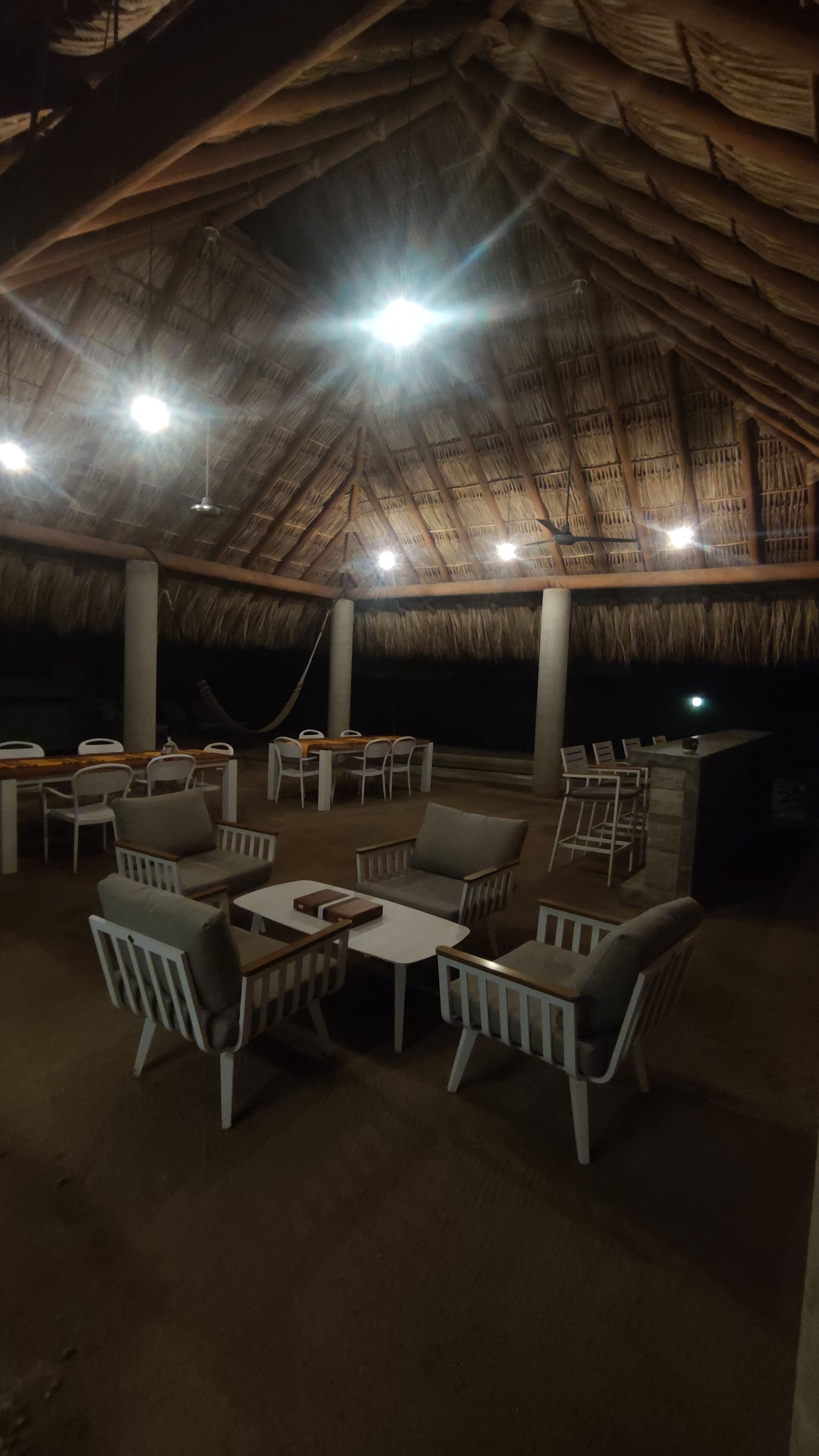 Modern Sustainable Surf Shack - La Saladita - 미초아깐