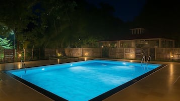 Piscina externa