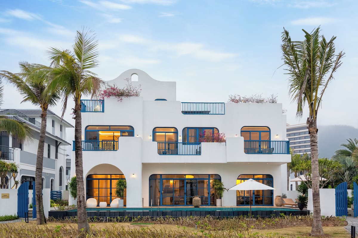 Villa Presidencial | Minibar, cofre com capacidade para portátil, secretária 
