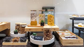 Pequeno-almoço tipo buffet diário incluído