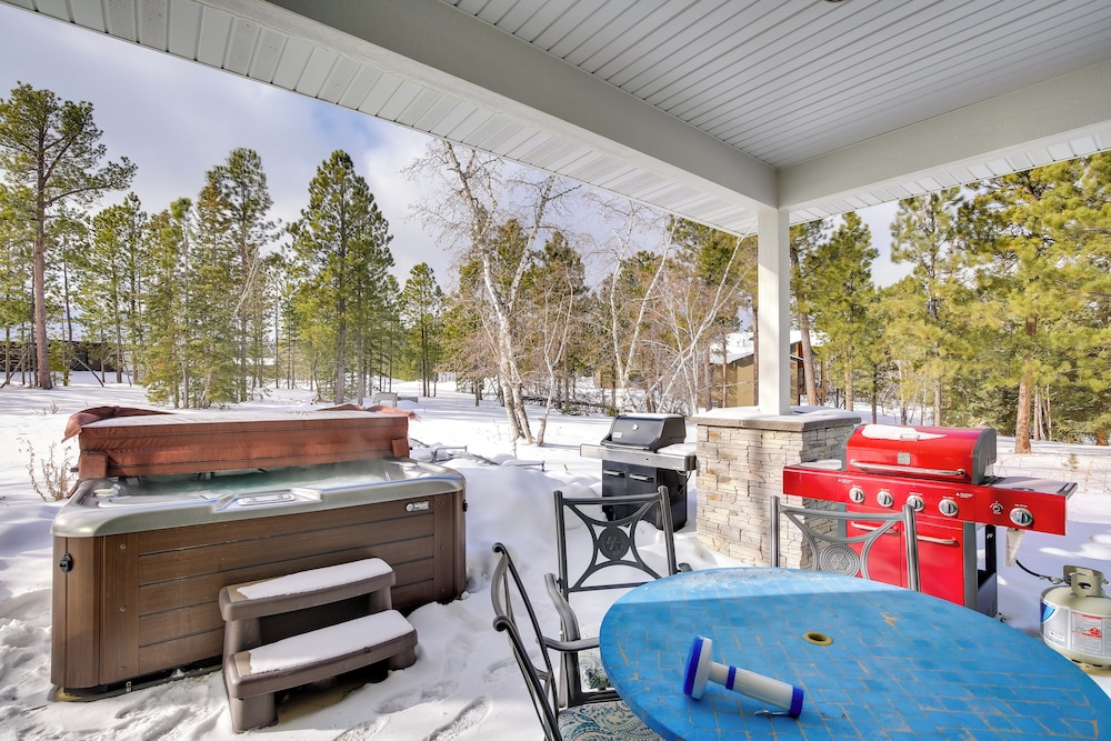 Modern Lead Cabin W/ Hot Tub, 6 Mi To Skiing! - Deadwood, SD