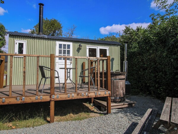 Aston - Shepherd Hut - West Midlands