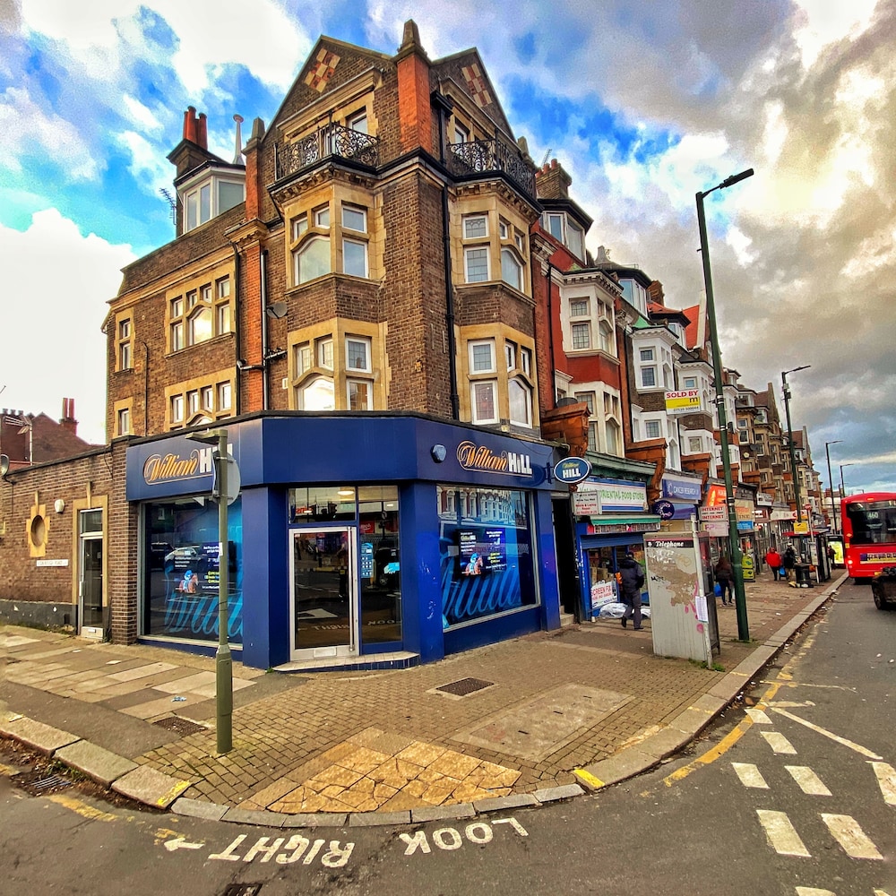 Golders Green Serviced Apartments By Concept Apartments - Golders Green - London