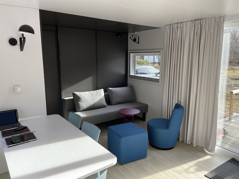 Mobilhome Et Terrasse Au Coeur De La Foret Des Landes Dans Un Parc Residentiel - Landes