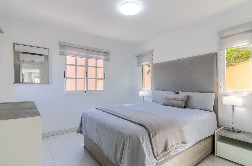 Mango La Caleta Hideaway - El Duque | Vrbo