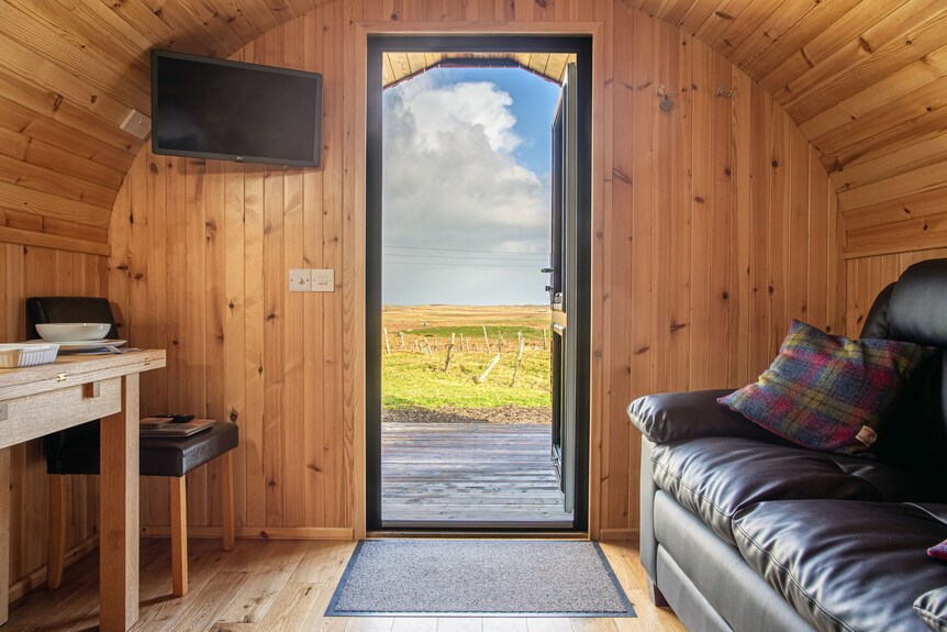 Heisgeir, Pet Friendly, With A Garden In Sollas, Isle Of North Uist - North Uist