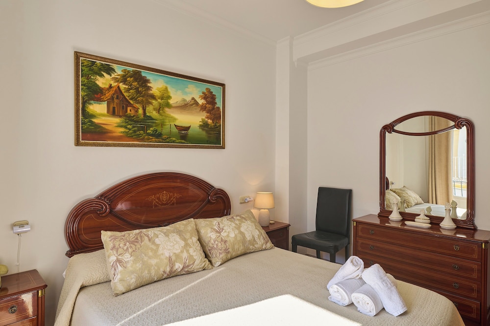 Casa De Vacaciones "Casa ÁNgeles" Con Piscina Privada, 2 Terrazas Privadas Y Wi-fi - Cuevas de San Marcos