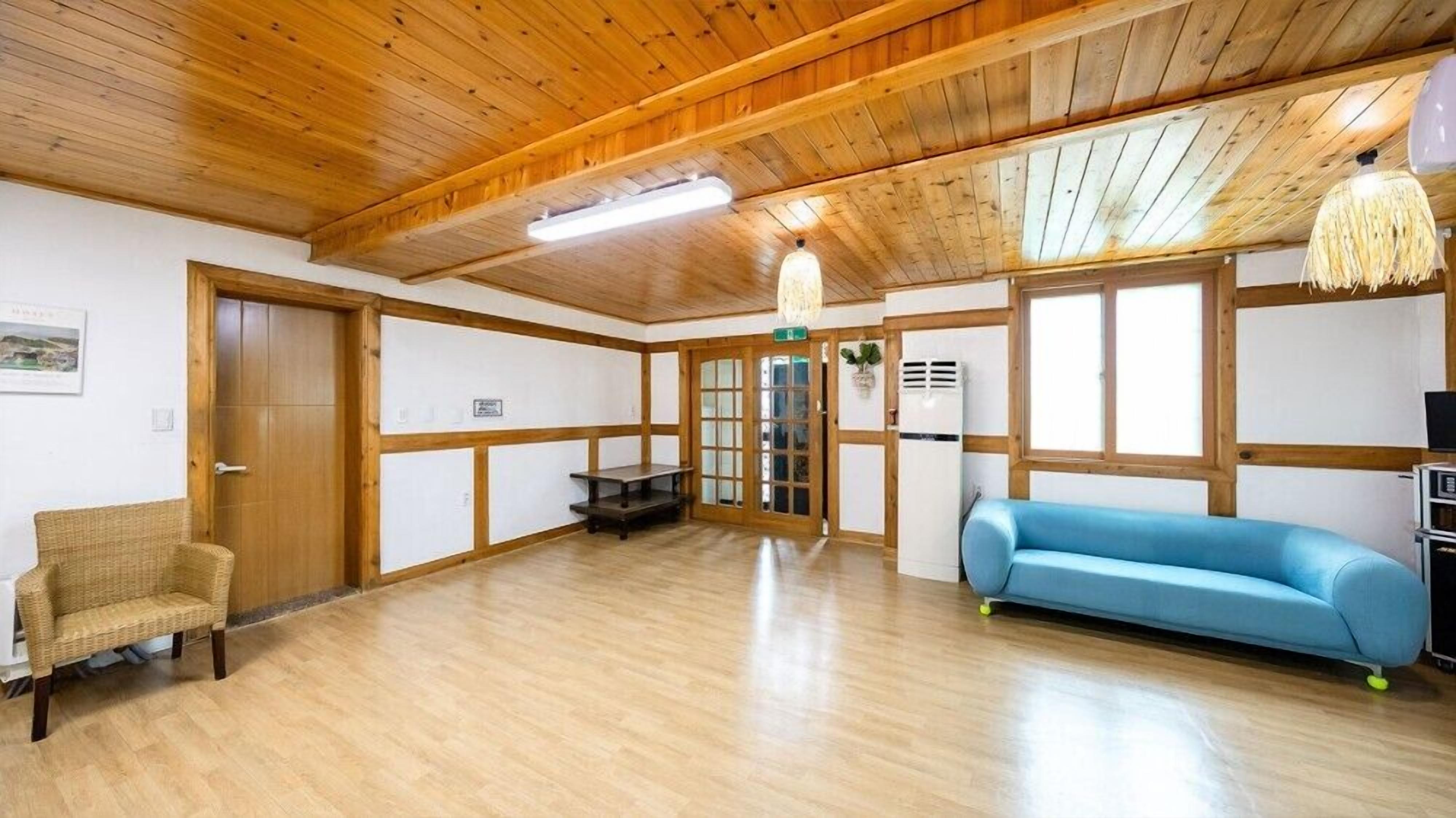 Quarto (102) | 1 quarto 