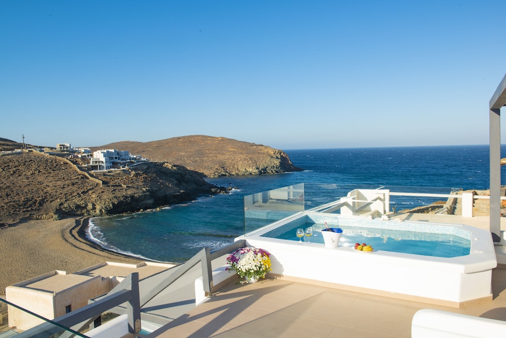 Myrsini's Luxury Suites - Mykonos