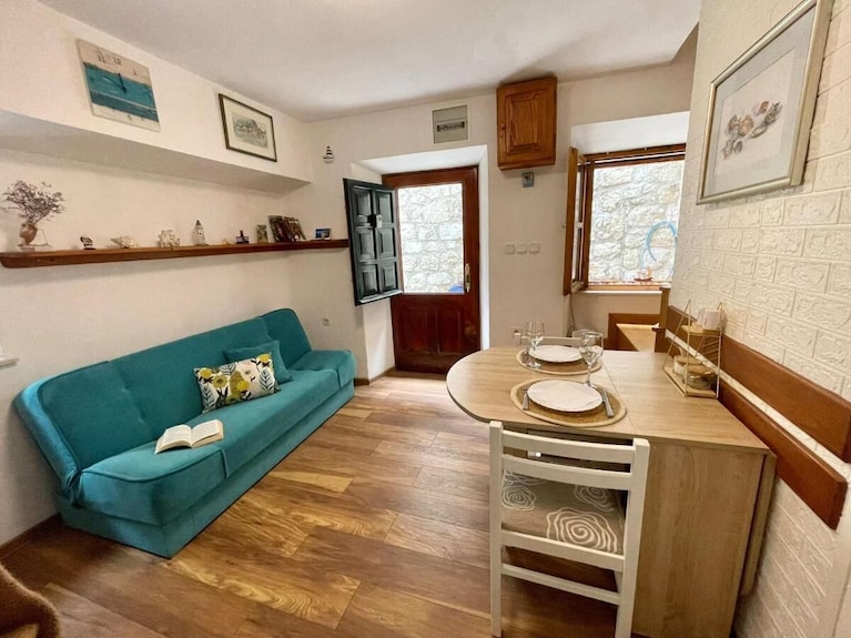 Traditional Dalmatian House ''My Peace'' In Mali Ston - Ston