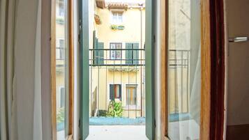 Apartamento | Ferro/tábua de engomar, Wi-fi grátis, roupa de cama fornecida