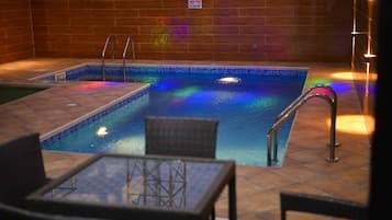 2 piscinas externas