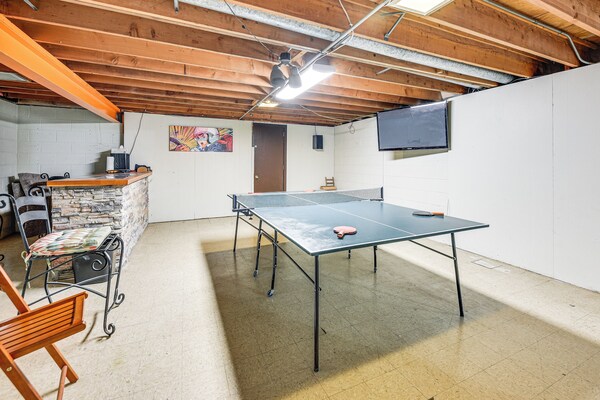 Convenient Racine Home: 4 Mi To Lake Michigan! - Racine, WI