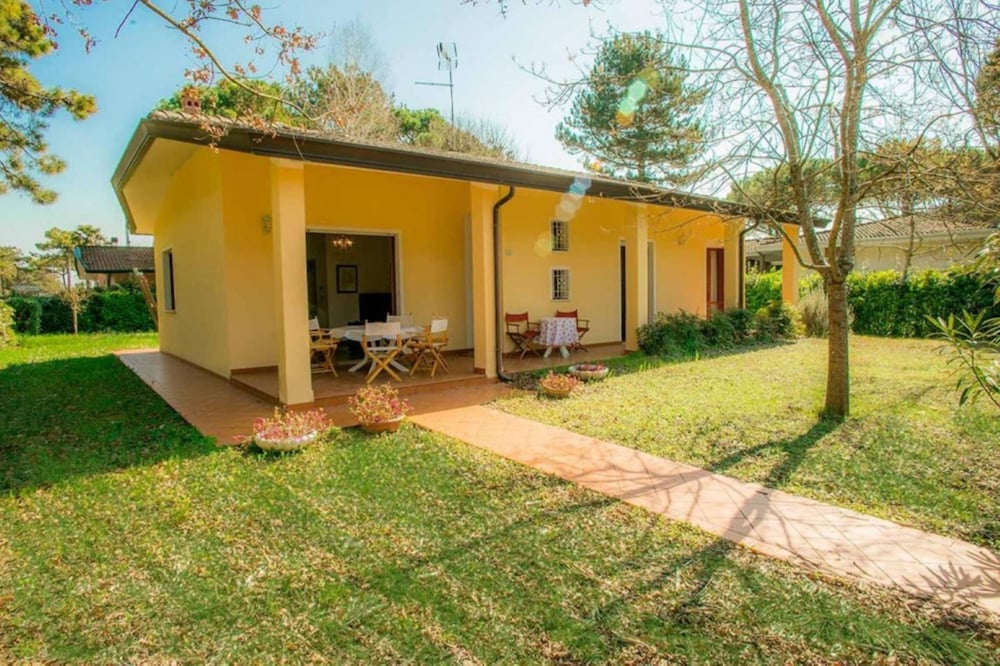 Fabulous Villa In A Peaceful Area - Beahost - Bibione