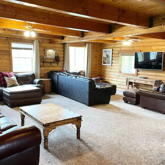 Jubilation Springs Cabin - Soda Springs, ID