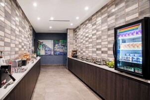 Pequeno-almoço tipo buffet diário incluído 