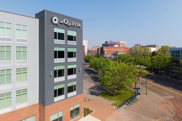 La Quinta Inn & Suites By Wyndham Chattanooga Downtown/south - Signal Mountain, TN