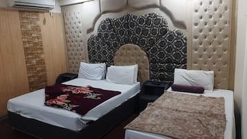 Quarto Duplo Deluxe | Quartos insonorizados, ferro/tábua de engomar, Wi-fi grátis