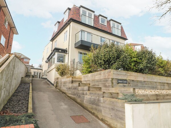 Weydale Avenue - Scarborough