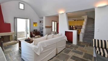 Villa, 3 quartos, varanda, vista para o jardim | Sala