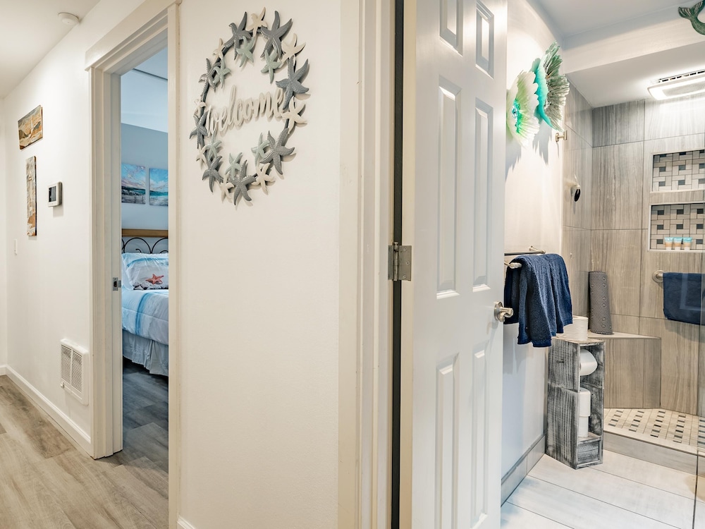 Ocean View, Beautifully Remodeled , Free Wi-fi. Pet Friendly. Jl 415 - Birch Bay, WA
