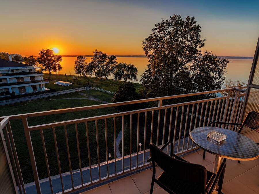 5 Bed Family Room | Vista da varanda