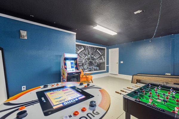 Star Stay At Championsgate Resort By Shine Villas 023 7 Bedroom Villa - Davenport, FL