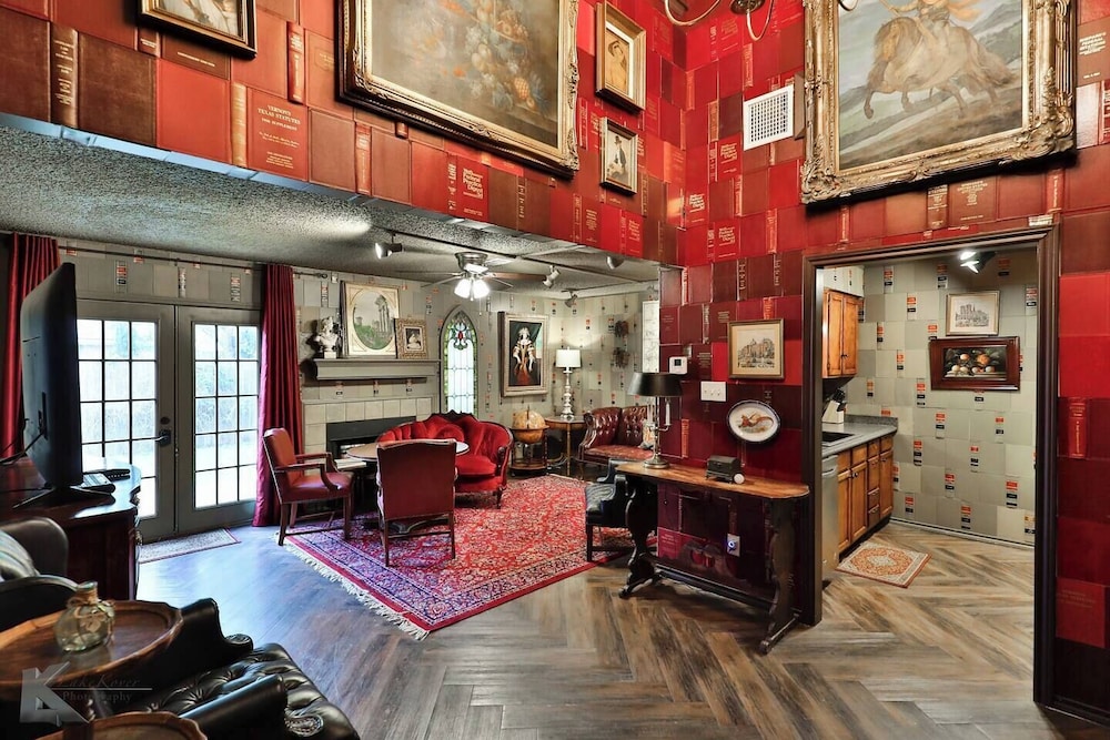 Downton Abbey - A Sayles Ranch Home - Abilene