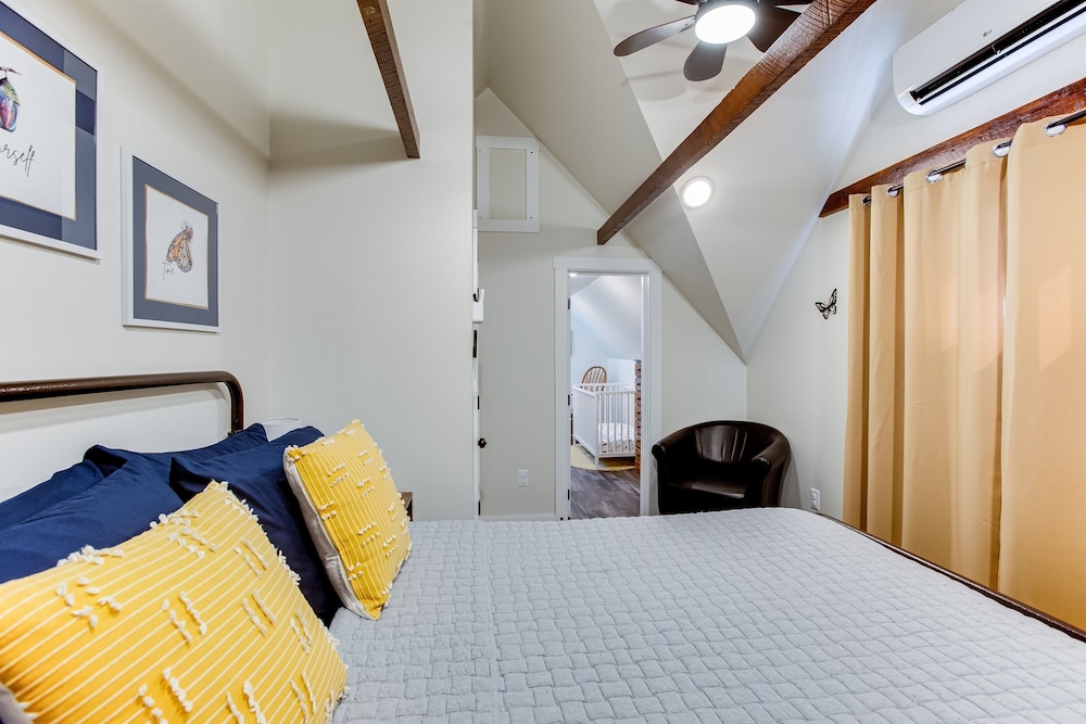 Family-focused Escape | Indoor Sensory Playground | Scenic Pond Views | 3000sqft - Indiana (State)