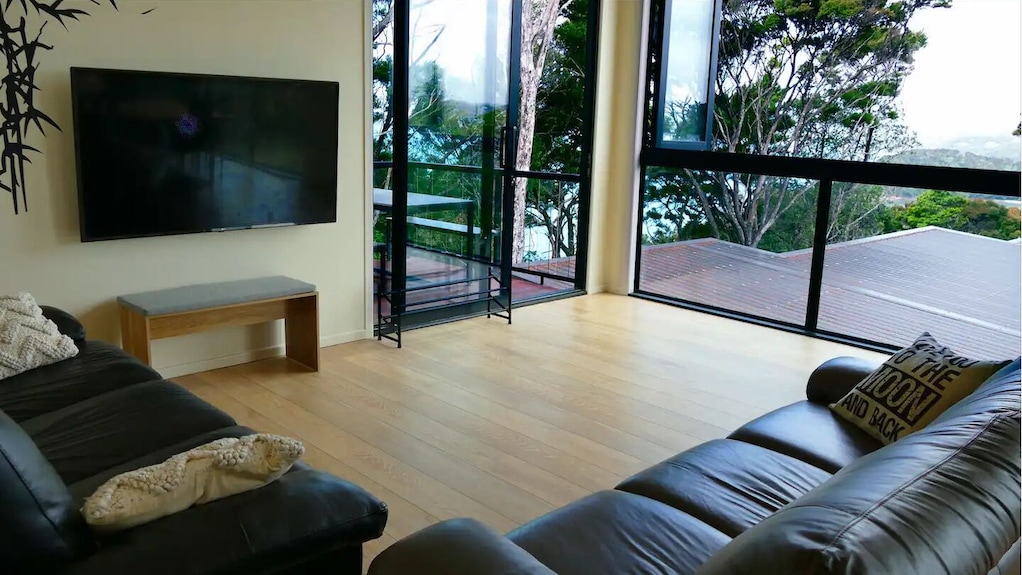 Paihia Lighthouse - Bay Of Islands