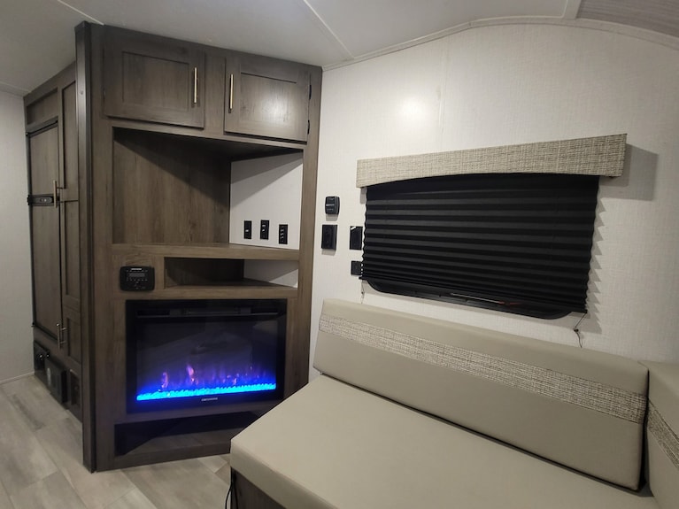 Cozy Rv Getaway For Couples! - 노스캐롤라이나