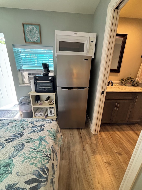 Amazing Private Suite Large Bathroom 3.3mi To Beach Close 2 Everything Updated - Bonita Springs, FL