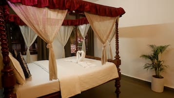 Quarto Duplo Deluxe | Wi-fi grátis, roupa de cama fornecida