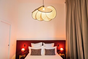 Quarto Exclusivo | Cofre no quarto, com decoração personalizada 