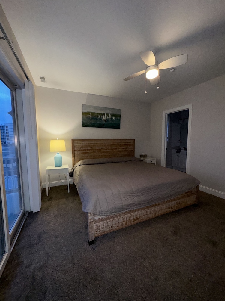 A Beautiful Condo w stunning panoramic views of the ocean! - Wildwood ...