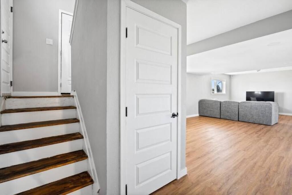 Stylish Quiet Adobe - Elbert - Broomfield, CO