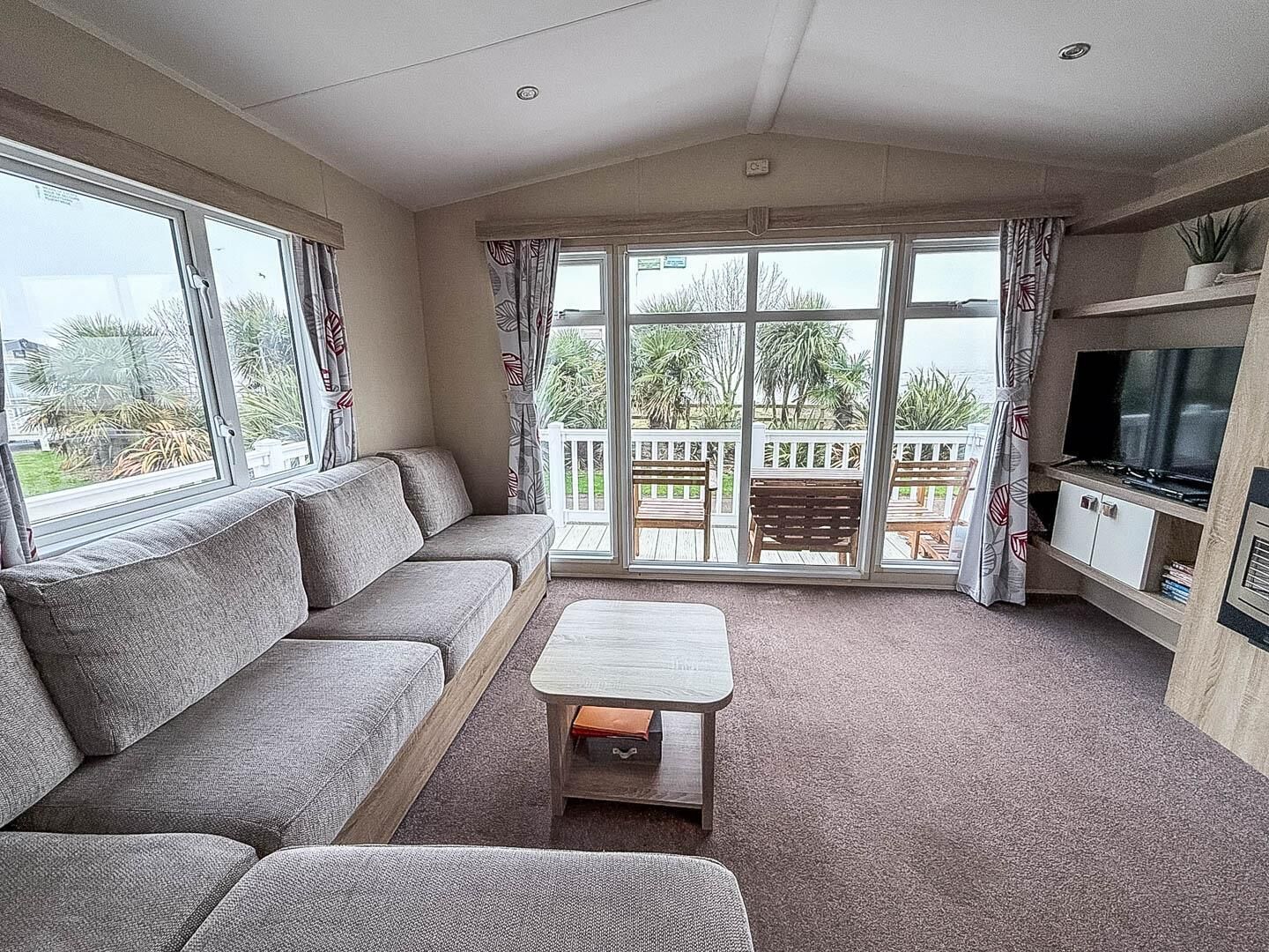 Modern 6 Berth Caravan With Wifi Nearby Pakefield Beach Ref 68028cr - Lowestoft