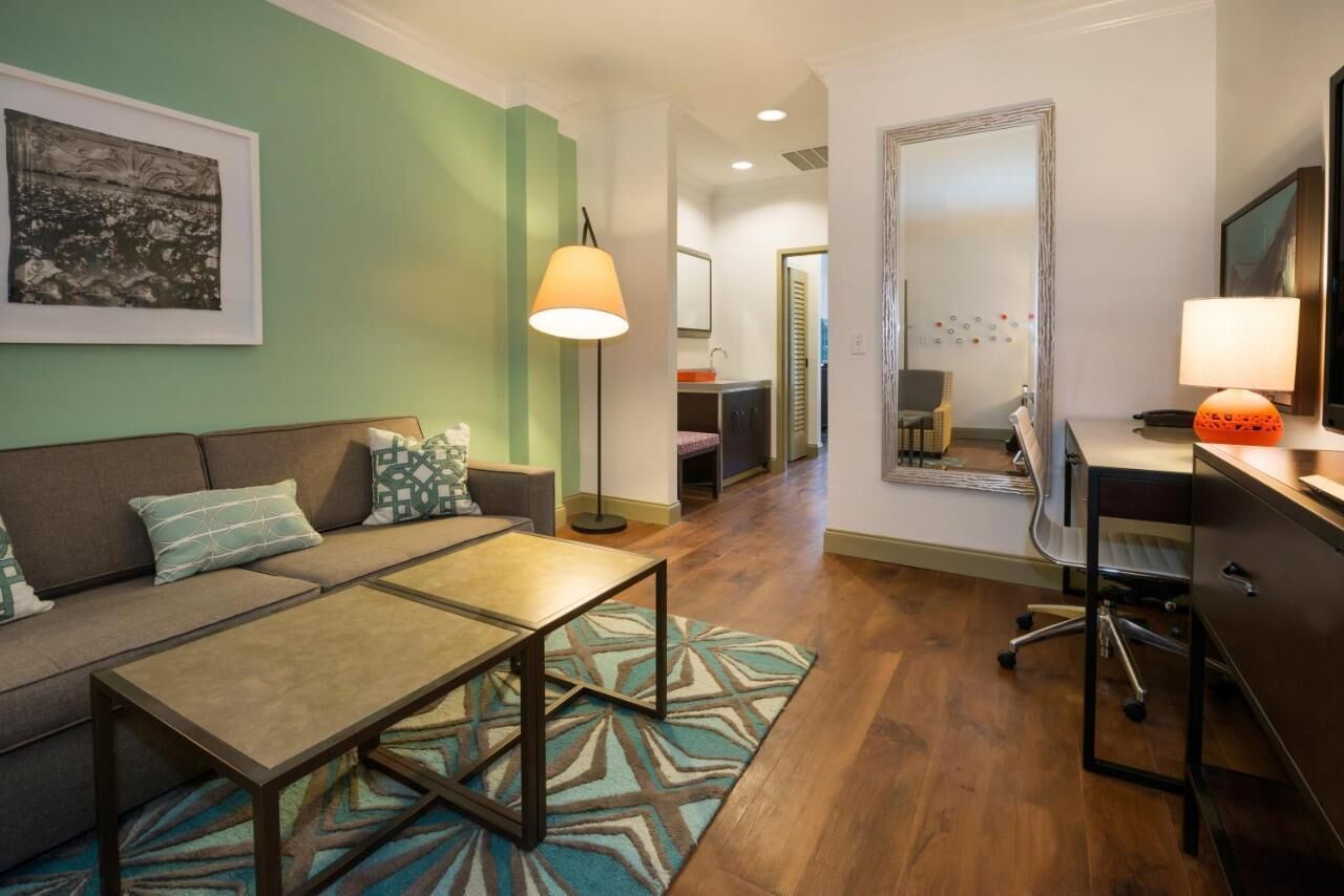 1-bedroom Suite At A 4⭐️ Hotel - Savannah, GA