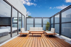 Quarto quádruplo panorâmico | Camas com colchões pillow-top, quartos à prova de som, Wi-Fi de cortesia